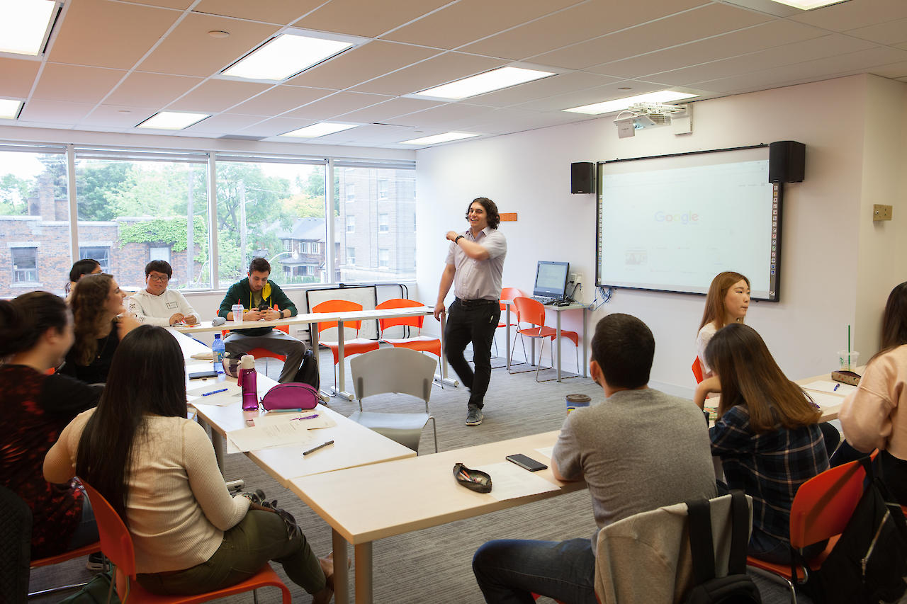 Echange linguistique à Toronto - Ecole d'anglais Toronto EC | SWAP